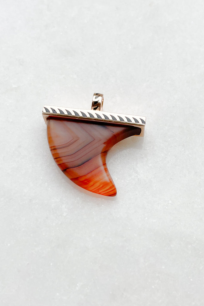 Agate Shark Fin Charm | SUNROOM